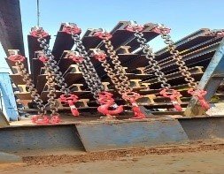Red Steel Rail Unloading Chain, Rail Lifting Chain , Hook, Size ...